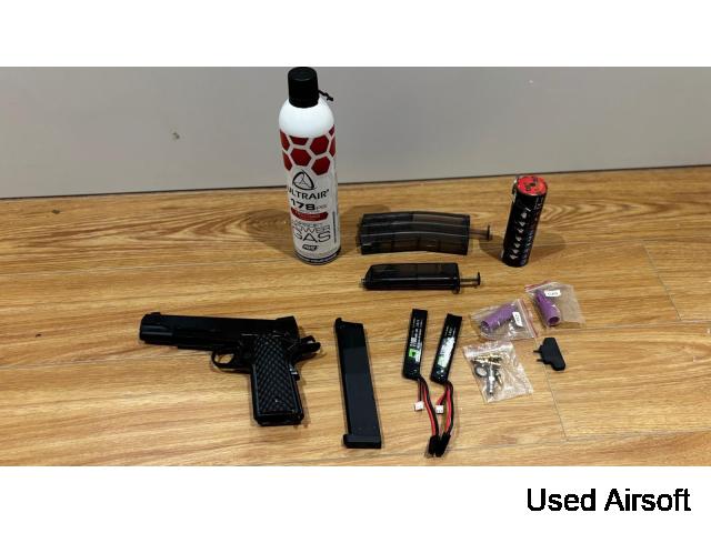 ABSOLUTE BARGAIN - Massive airsoft BUNDLE**** £400 – open to offers ...